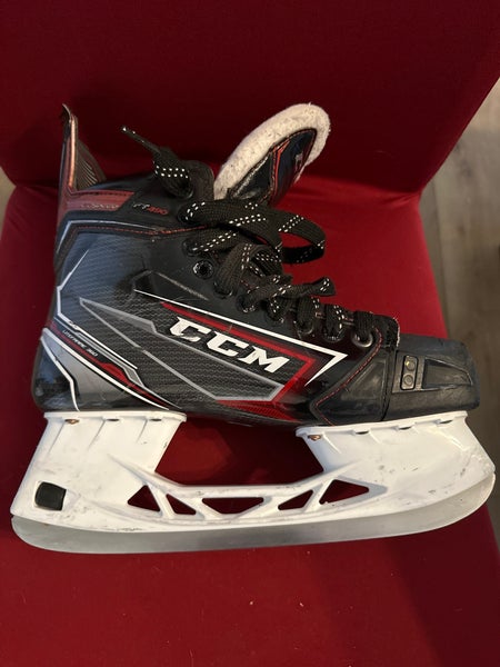 Used CCM Regular Width Size 8 JetSpeed FT490 Hockey Skates ...