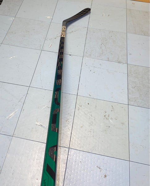 Bauer Vapor FlyLite P92M 55 Flex RH Lightly Used | SidelineSwap | Buy ...