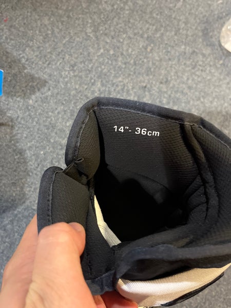 New Navy (WC) Bauer Pro Series Pro Stock Gloves Colorado Avalanche ...