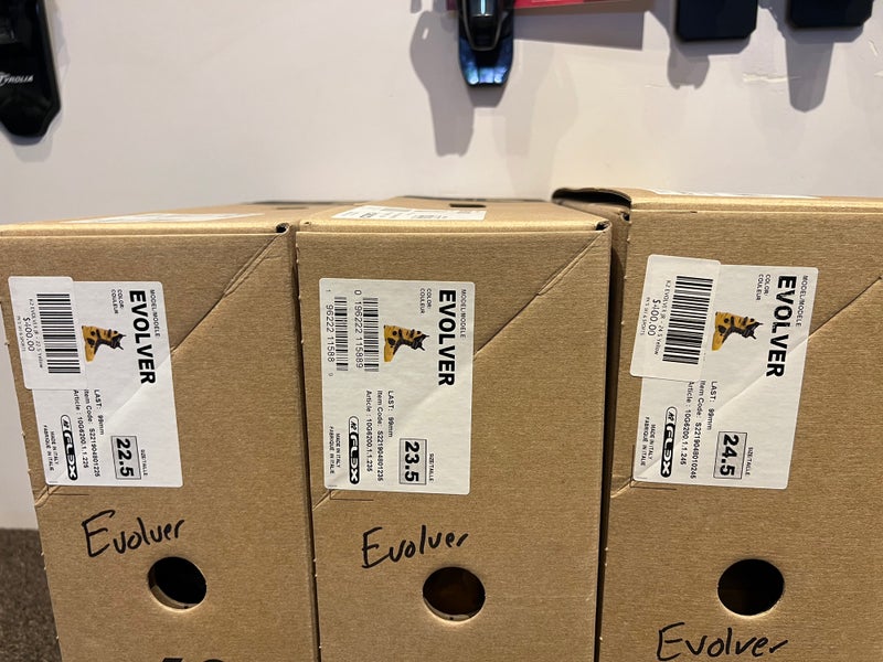 NEW K2 FL3X Evolver JR 70 Ski Boots 23.5 | SidelineSwap | Buy and Sell ...