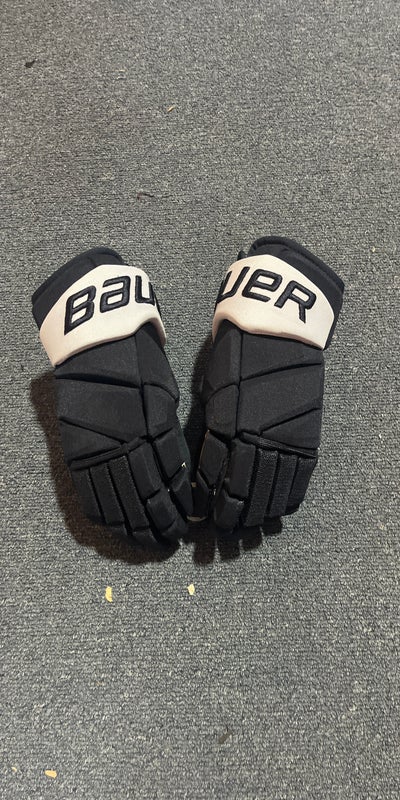New Navy (WC) Bauer Vapor Hyperlite Pro Stock Gloves Colorado Avalanche ...