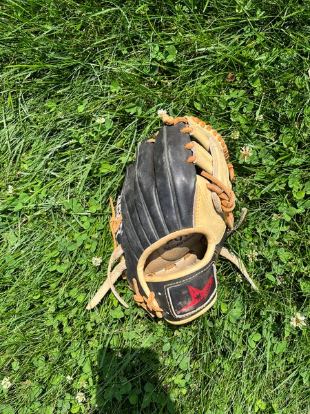 2017 Right Hand Throw 8" Pro elite Baseball Glove | SidelineSwap | Buy ...