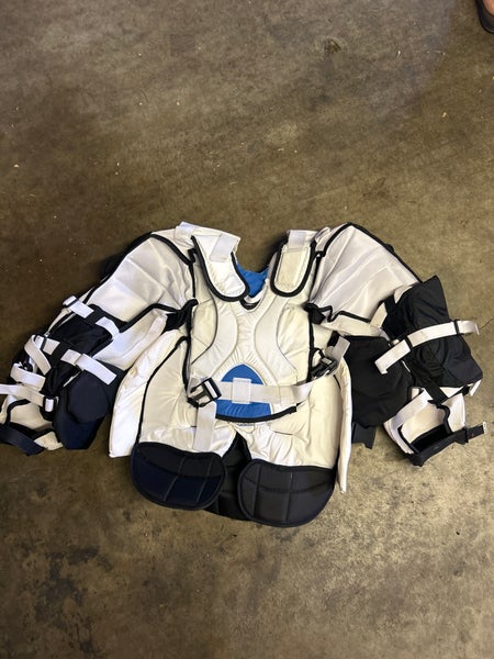 Used Large Bauer Reactor 4000 Goalie Chest Protector | SidelineSwap ...