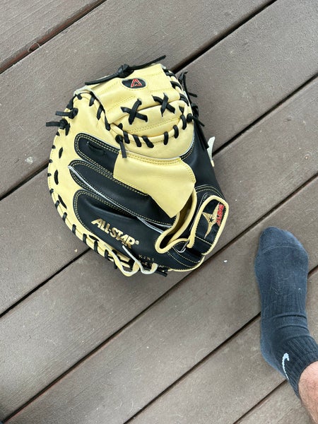 Right Hand Throw 33" Pro elite Baseball Glove | SidelineSwap | Buy and ...