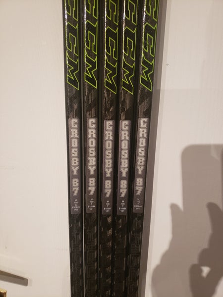 New Left Hand Sidney Crosby CCM RibCor Reckoner Hockey Stick Pro Stock ...