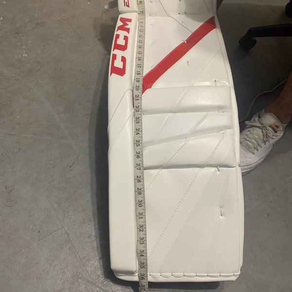 NEW Pro Stock CCM Extreme Flex 5 Full Set Goalie Pads - OHL - 37 ...