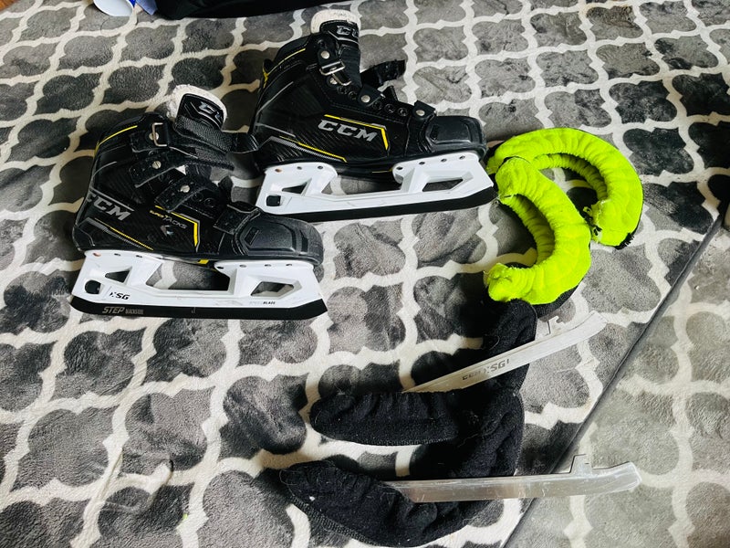 CCM tacks 9370 Sr goal skate 10.5D W/ EXTRA STEP STEEL | SidelineSwap ...