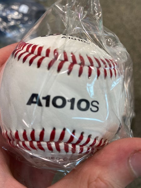New Wilson Baseballs A1010s 12 Pack (1 Dozen) | SidelineSwap | Buy and ...