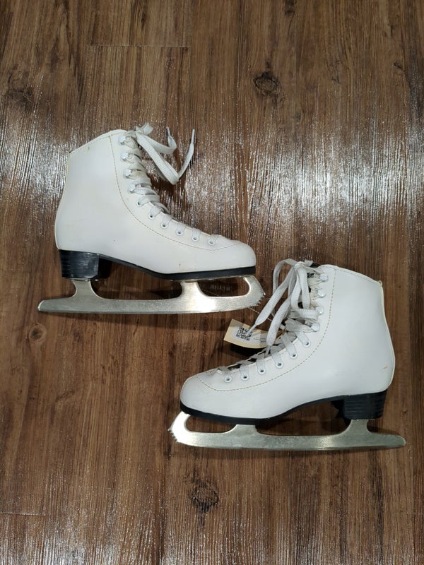 Used Riedell White Senior 5 Women's Figure Skates | SidelineSwap