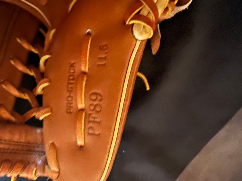 New Wilson Right Hand Throw Infield A2000 Baseball Glove 11.5" PF89 ...