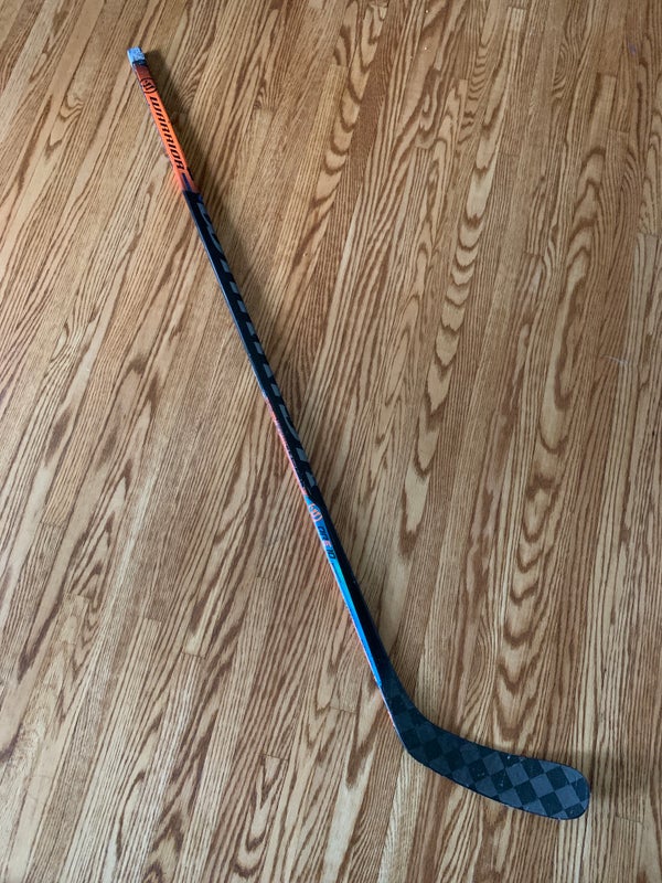 Junior Left Hand W03 Pro Stock Novium Pro Hockey Stick | SidelineSwap