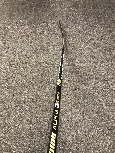 Senior New Right Handed Warrior Alpha DX Pro Team Hockey Stick W01 / 75 ...