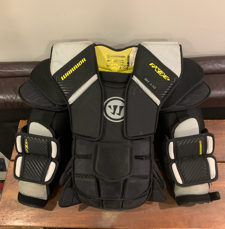 Used Large/Extra Large Warrior Ritual G5 Goalie Chest Protector ...