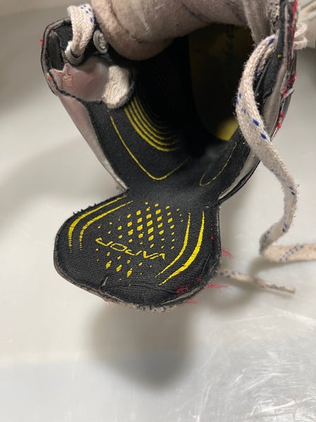 Junior Bauer Regular Width Size 4 Vapor X LTX Pro Hockey Skates ...