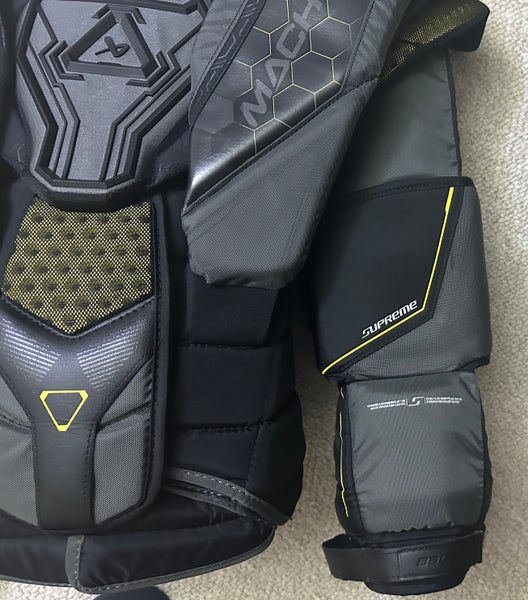 Medium Bauer Mach Goalie Chest Protector used twice | SidelineSwap ...