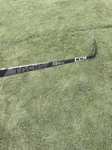New 2 Pack Pro Stock CCM Trigger 8 Pro 80 Flex P28 Max Blade (Dressed ...