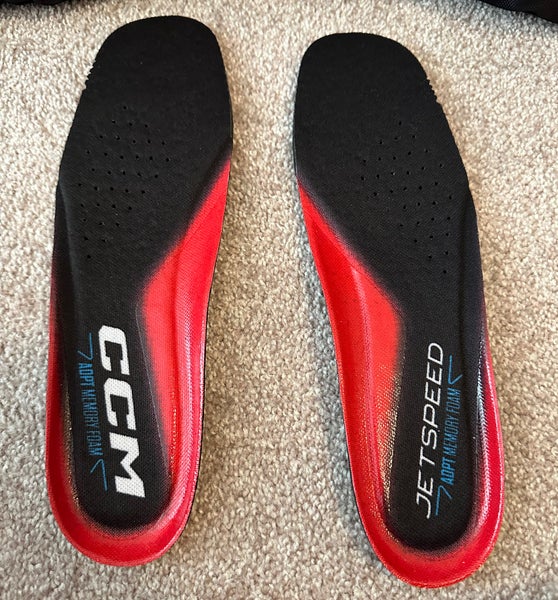 CCM JetSpeed FT6 Pro Regular Fit, Size 9 Hockey Skates | SidelineSwap ...