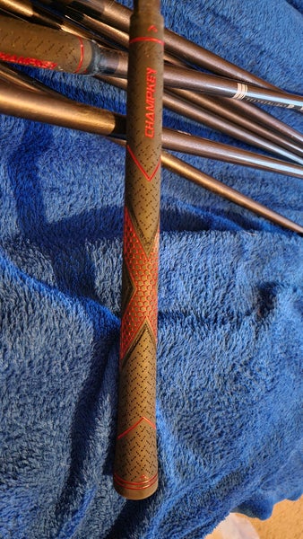 Used Men's Right Handed XPC 3000 Iron Set 8 Pieces | SidelineSwap | Buy ...