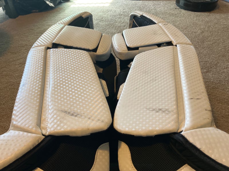 Tuukka Rask Vaughn Velocity V9 Pro Return Leg Pads | SidelineSwap | Buy ...