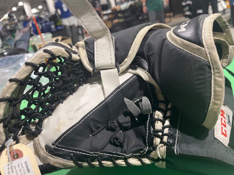 Used CCM extreme flex 400 Regular Goalie Gloves & Blockers ...