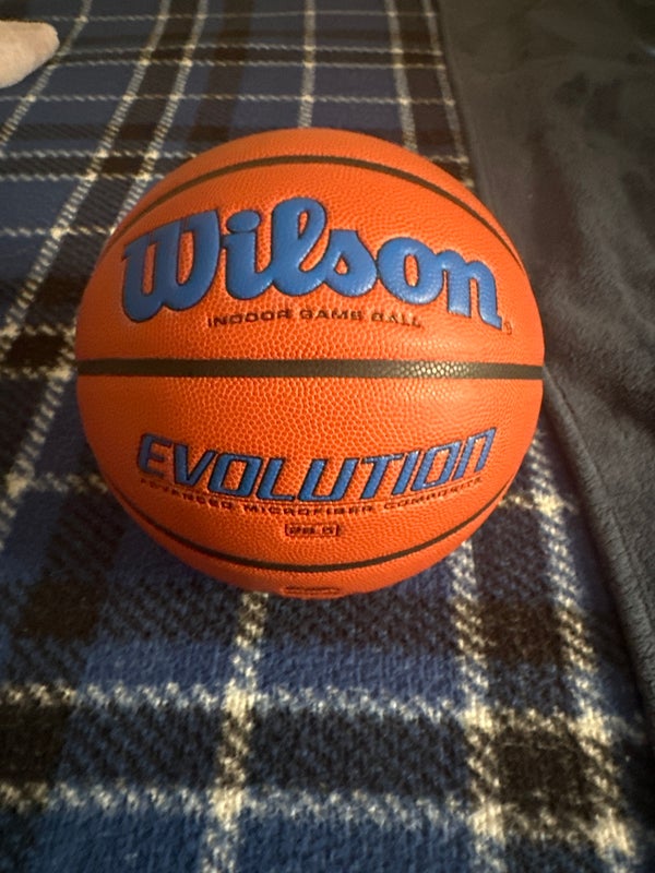 Wilson Evolution basketball | SidelineSwap