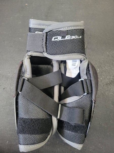 Used Ccm Qlt 230 Md Hockey Elbow Pads | SidelineSwap | Buy and Sell on ...
