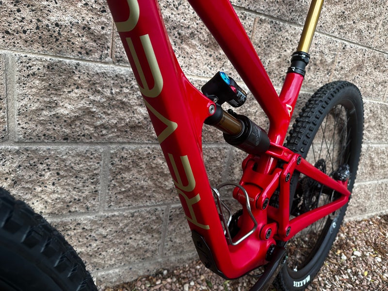 NEW 2023 - Revel Rail29 Carbon enduro bike size medium - industry Nine ...
