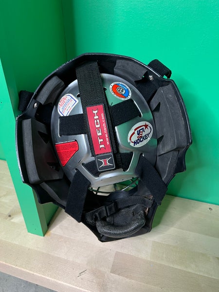 Senior Used Itech Goalie Mask | SidelineSwap | Buy and Sell on SidelineSwap