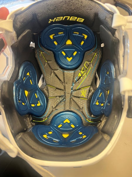 Used Youth Bauer Re-Akt 150 Helmet | SidelineSwap | Buy and Sell on ...