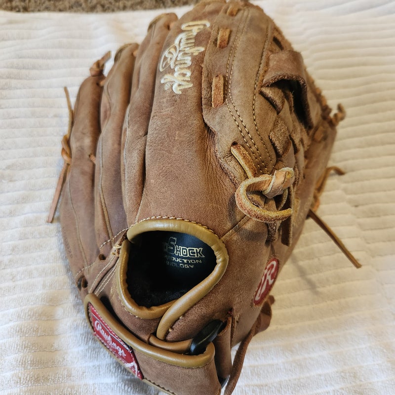 Used Rawlings Fastback Right Hand Throw Baseball Glove (Softball Size) | SidelineSwap