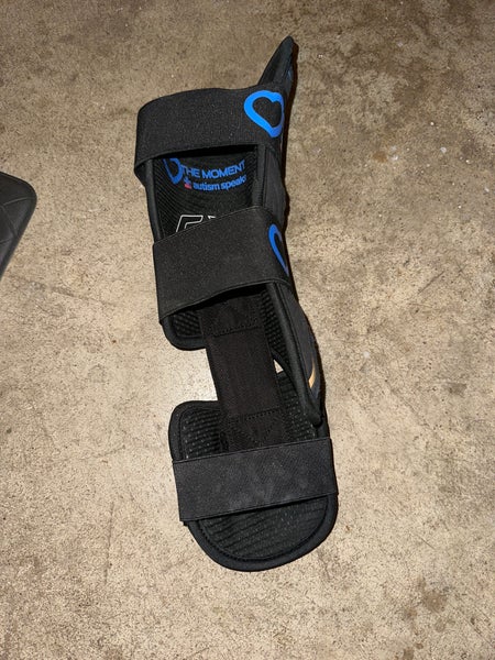 Evoshield elbow and leg guard autism speaks | SidelineSwap | Buy and ...