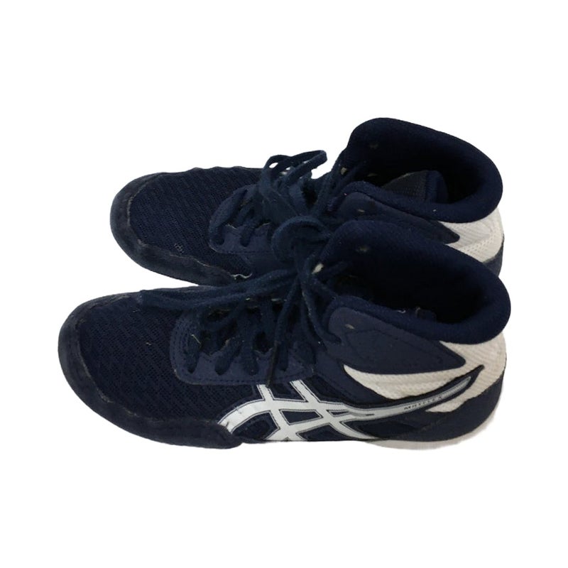 Used Asics Matflex Junior 02 Wrestling Shoes | SidelineSwap