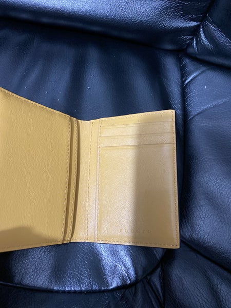 Wallet by Sandro | SidelineSwap | Buy and Sell on SidelineSwap