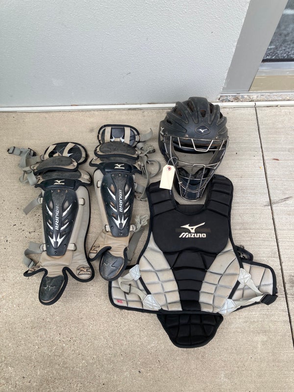 Mizuno Samurai Youth Catchers Set Sidelineswap