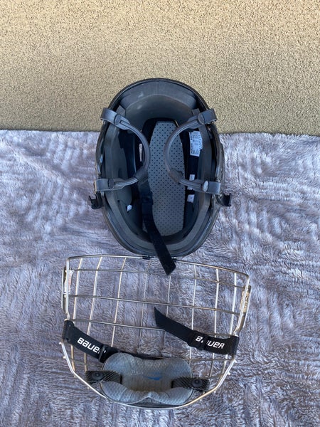 Used Small Bauer 7500 Helmet | SidelineSwap | Buy and Sell on SidelineSwap