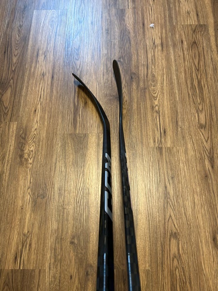 2 Pack - CCM Trigger 7 Pro RH 75 Flex P90 | SidelineSwap | Buy and Sell ...