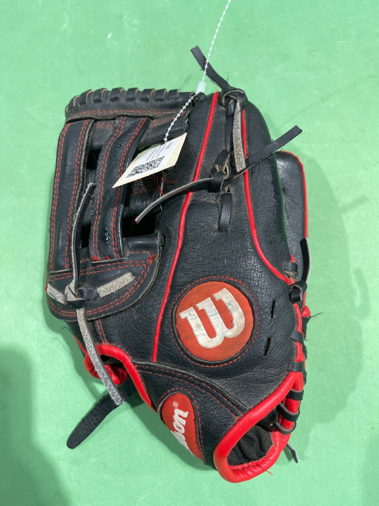 New Wilson Right Hand Throw Infield A450 Baseball Glove 11" | SidelineSwap