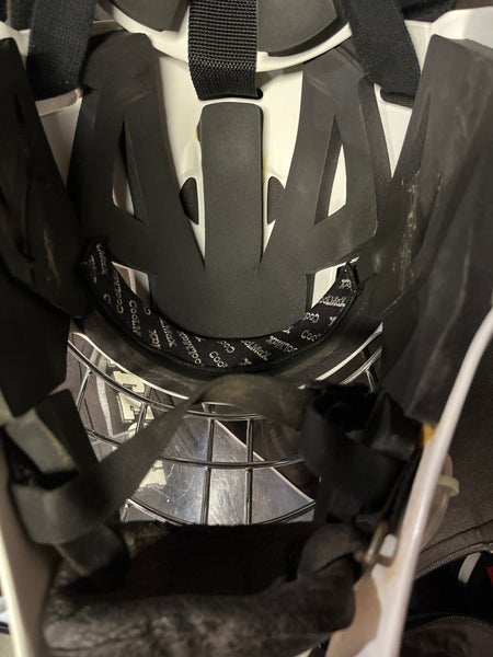 Itech Goalie Mask | SidelineSwap | Buy and Sell on SidelineSwap