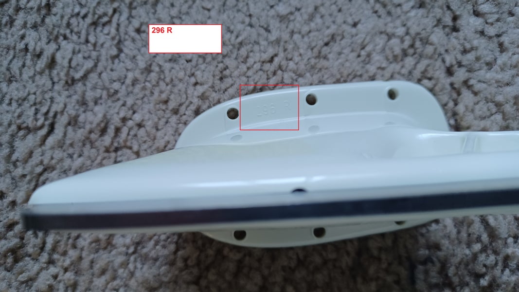 New Bauer TUUK Custom + 296 mm with runner | SidelineSwap | Buy and ...