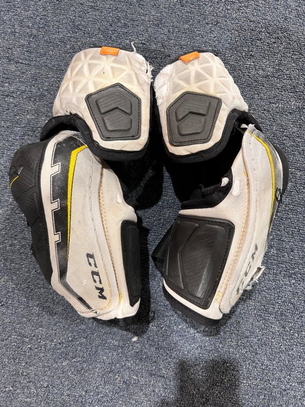 Used Medium CCM Pro Stock 19K Elbow Pads | SidelineSwap