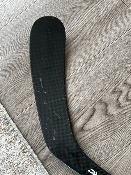 Used Right Handed Warrior Alpha DX Hockey Stick - 65 Flex - W03 pattern ...