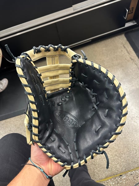 2022 First Base 12.5" A2000 Baseball Glove | SidelineSwap | Buy and ...