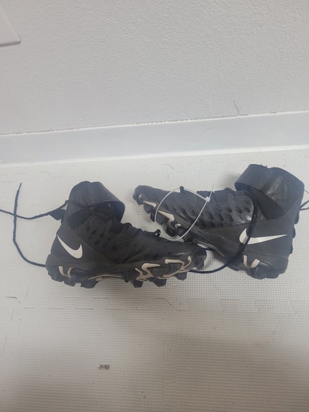 Used Nike Senior 8 Football Cleats | SidelineSwap | Buy and Sell on ...