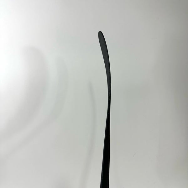 Brand New Right Handed CCM Ribcor Trigger 5 Pro 90 Flex P92 Curve Grip ...