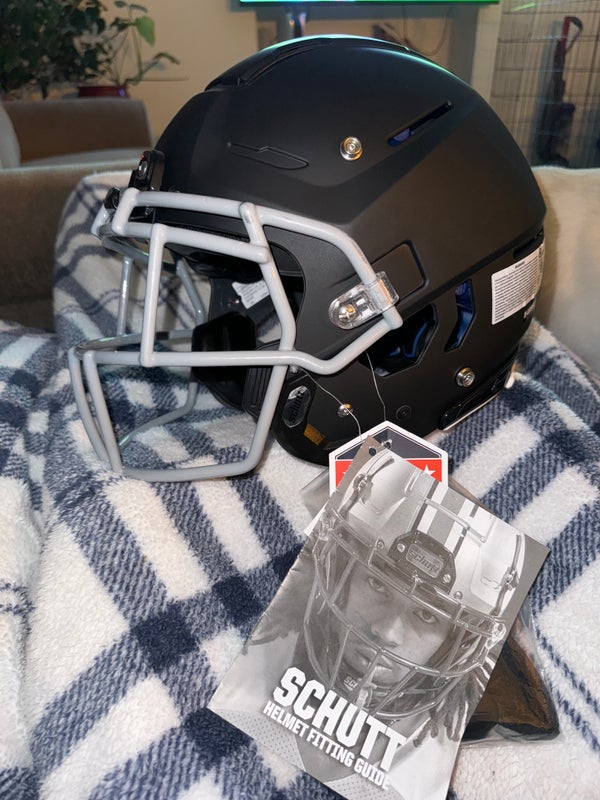 Adult New Extra Large Schutt DNA Pro Helmet and mask | SidelineSwap