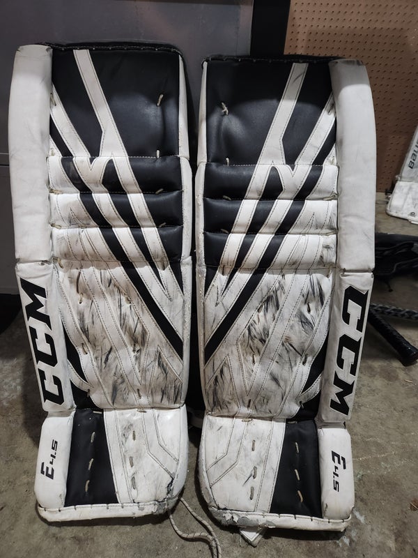 28 Ccm Extreme Flex E4 5 Goalie Leg Pads Sidelineswap