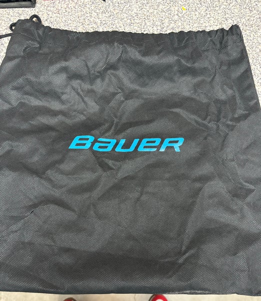 Junior New Bauer 930 Goalie Mask | SidelineSwap | Buy and Sell on ...