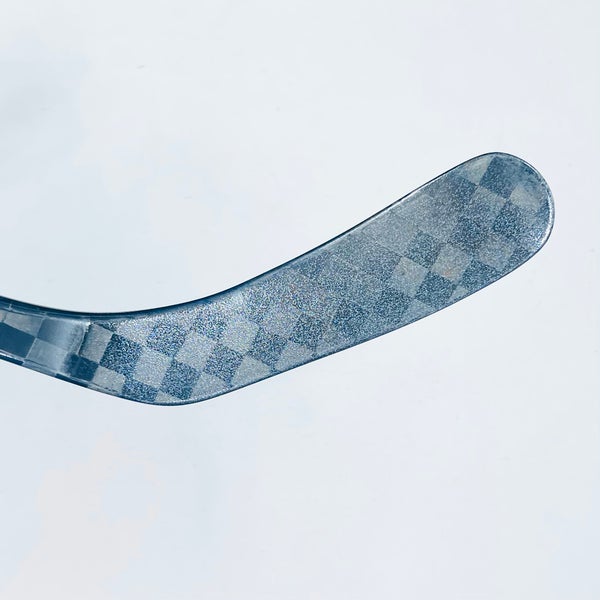 New Jamie Benn Custom Gold Bauer Vapor Hyperlite (O33 Build) Hockey ...