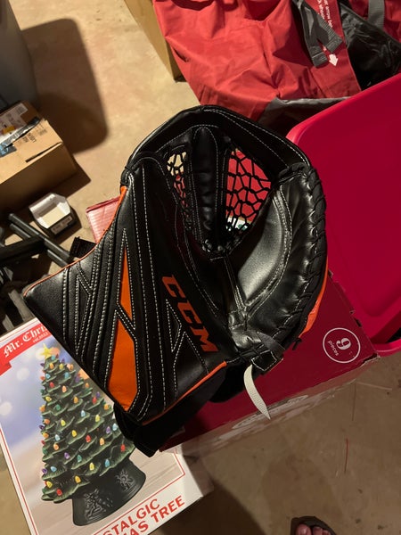 New Regular Pro Stock EFLEX 4 Carter Hart | SidelineSwap | Buy and Sell ...