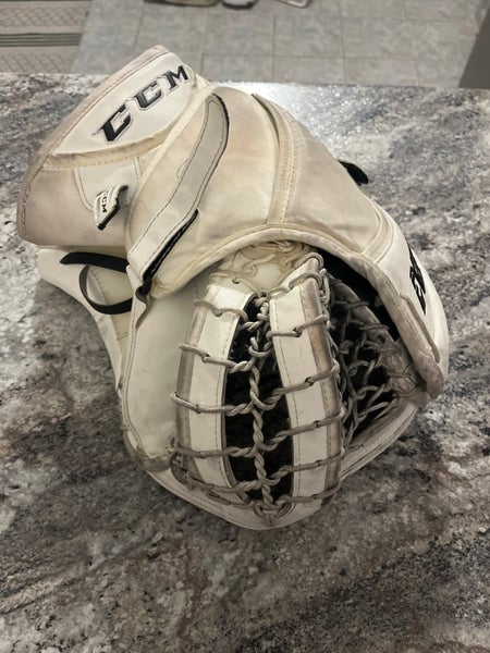 Used Regular CCM EFLEX 4 | SidelineSwap | Buy and Sell on SidelineSwap